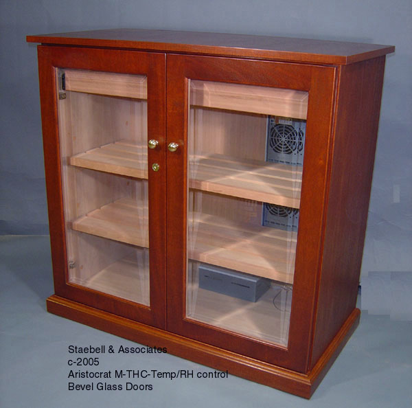 Aristocrat Mxt cabinet humidors